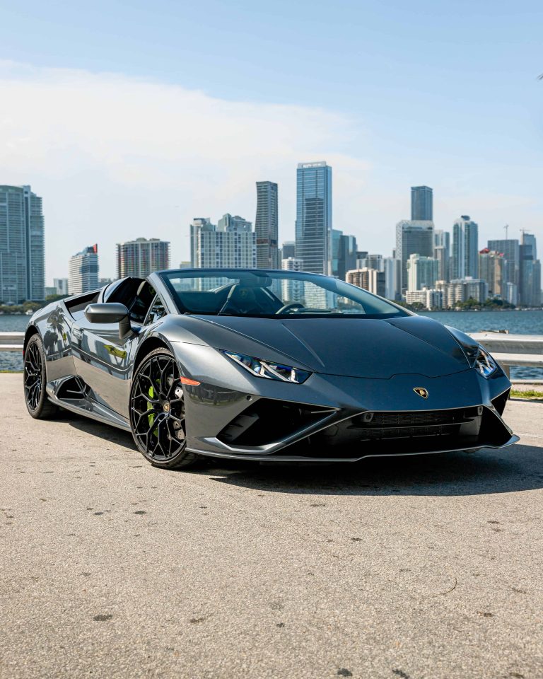 Alquiler de coches de lujo en Miami: Cómo vivir el lujo