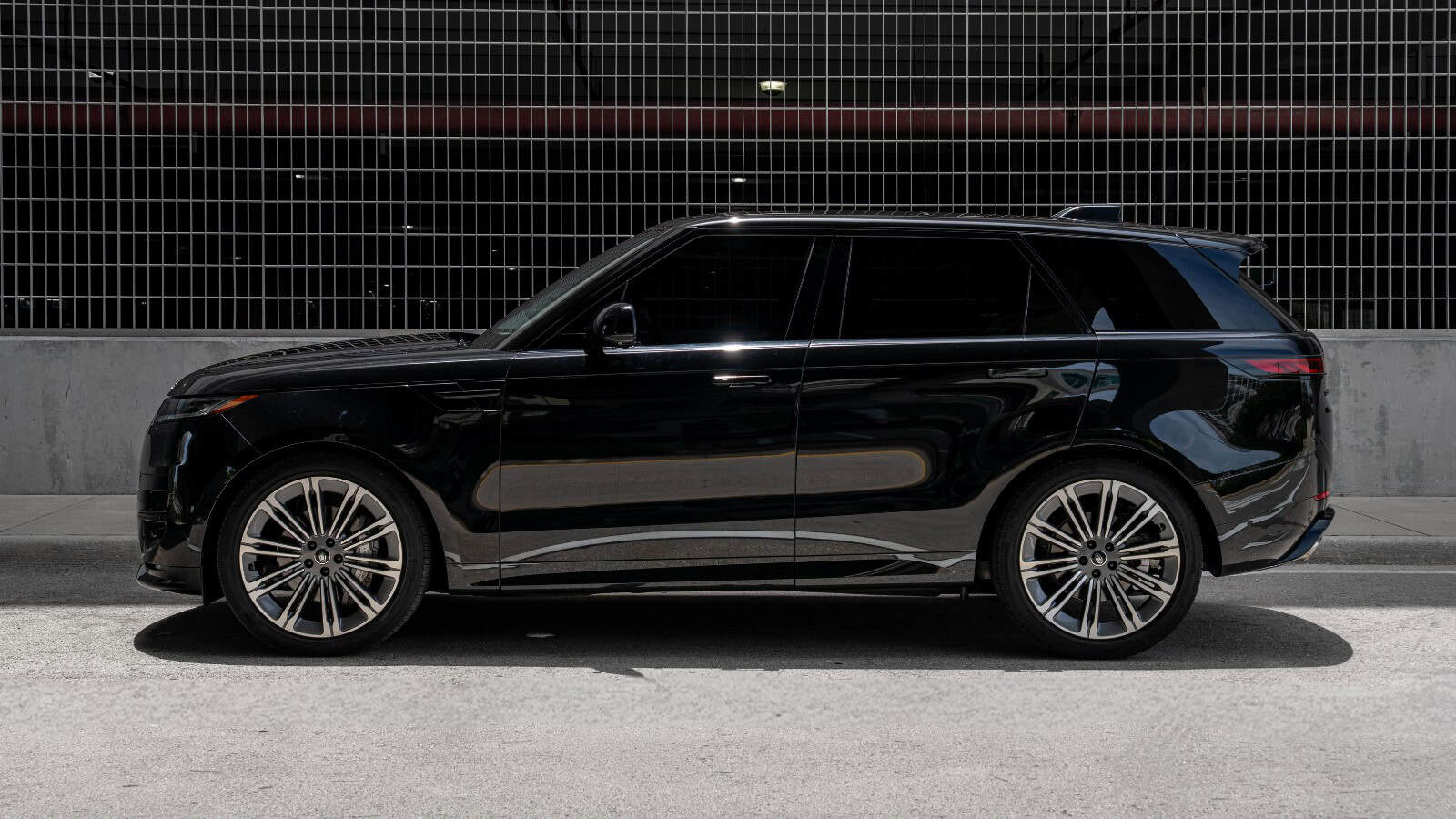 Range Rover Sport Rental | Luxury SUV Rental Miami, New York & Hamptons